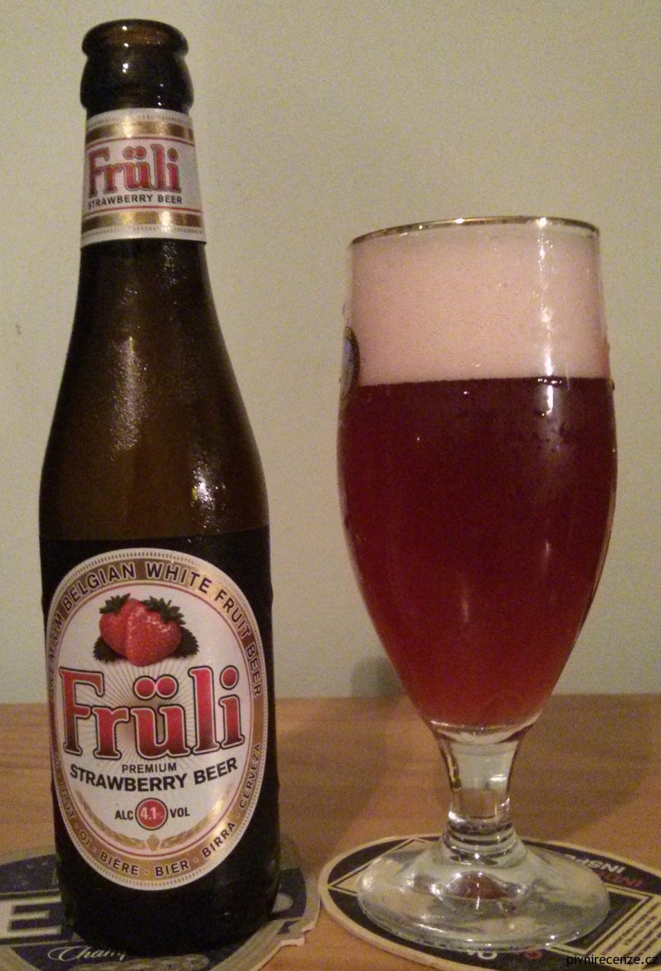 Recenze Fruli Strawberry Beer | PivníRecenze.cz